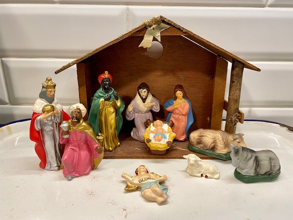 Vintage Nativity Sets