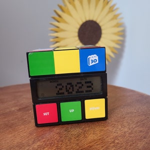 Vintage Retro Rubik's Cube Alarm Clock RARE W/date & Temperature Desk ...