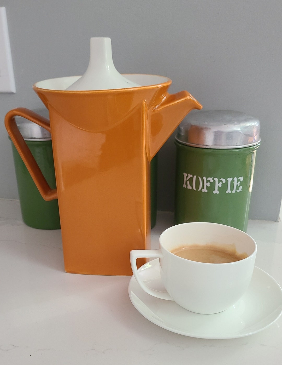 Johnson Brothers Coffee Pot, Art Deco Style SAFFRON Mid-century Java ...