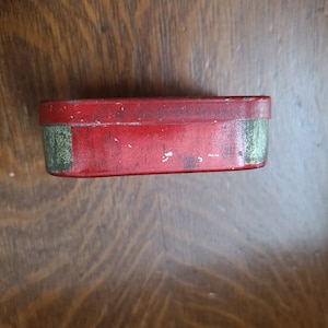 ANTIQUE Huntley & Palmers Red Biscuit Tin, RARE 1930's, Sample Biscuit ...