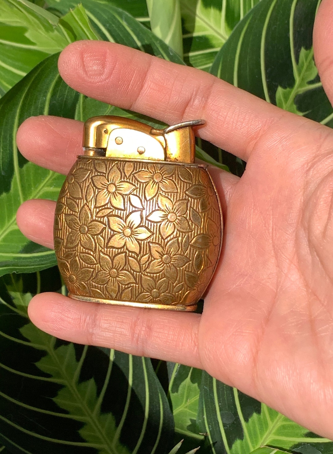 Working Daisy Vintage Ladies Lighter / Round Evans / Floral / Gold Tone ...