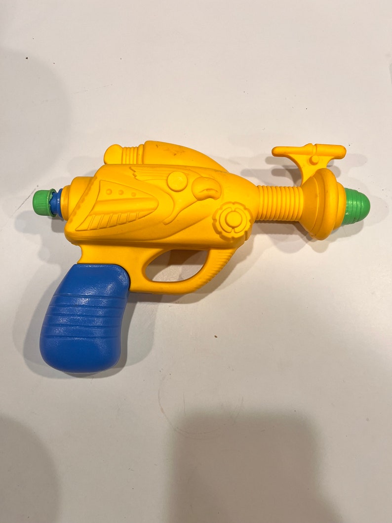 Vintage Space Alien Squirt Gun - Etsy