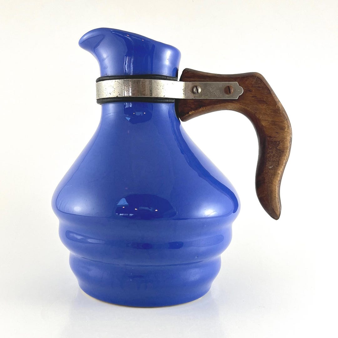 1930's Mid Century Modern Metlox Pottery "poppytrail" Carafe #238R - Etsy