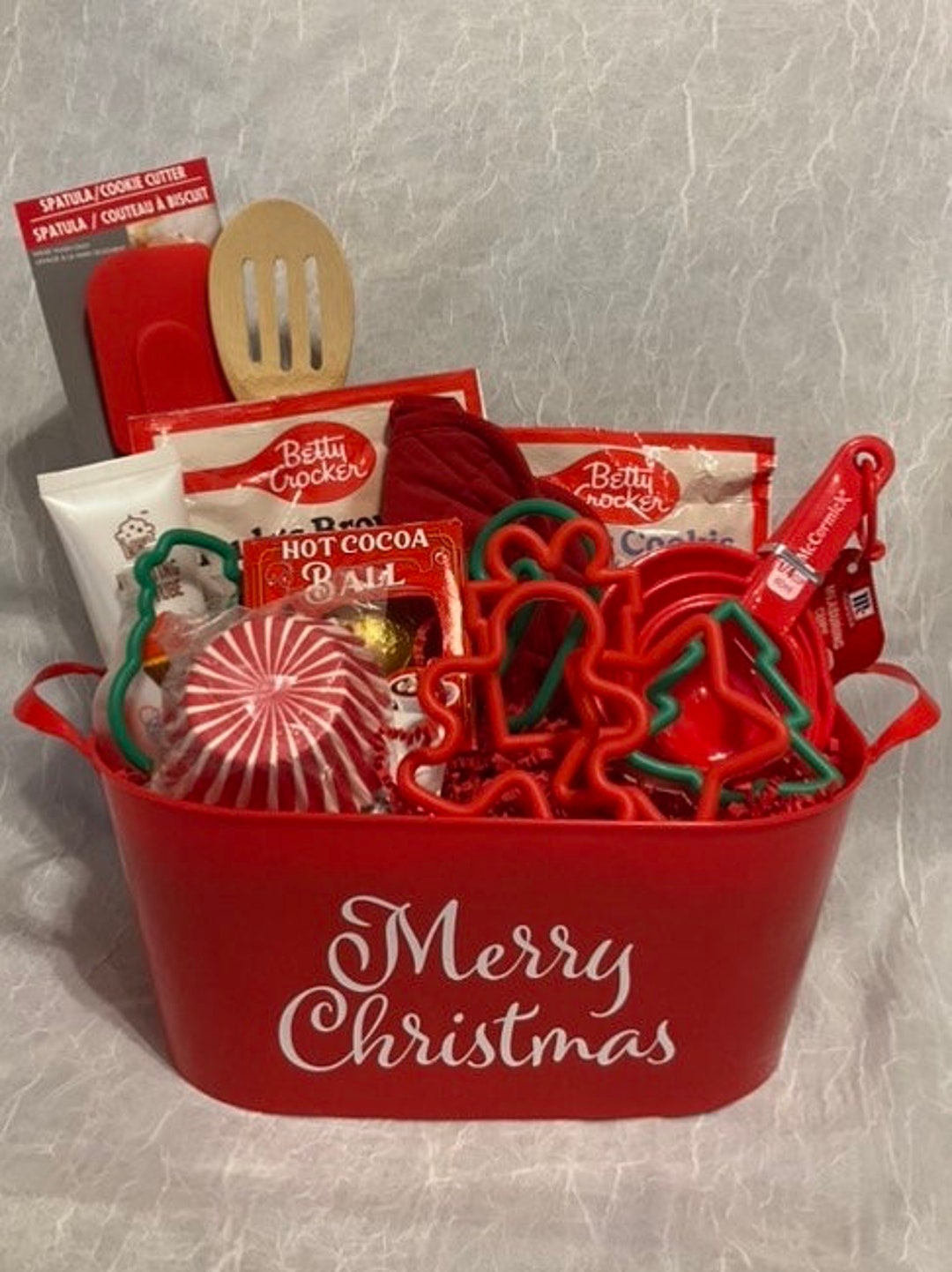 Christmas Baking Basket, Baking Lovers Gift Basket, Christmas Baking ...