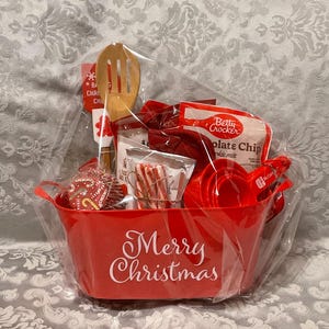 Christmas Baking Basket, Baking Lovers Gift Basket, Christmas Baking ...