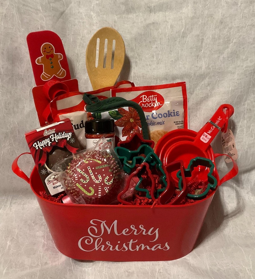 Christmas Baking Basket, Baking Lovers Gift Basket, Christmas Baking ...