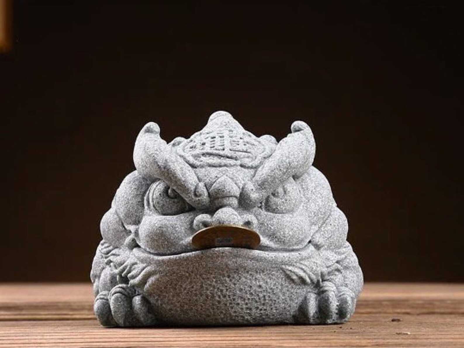 Green Sandstone Jin Chan Toad Sculpture & Statue Fengshui Good Fortune ...