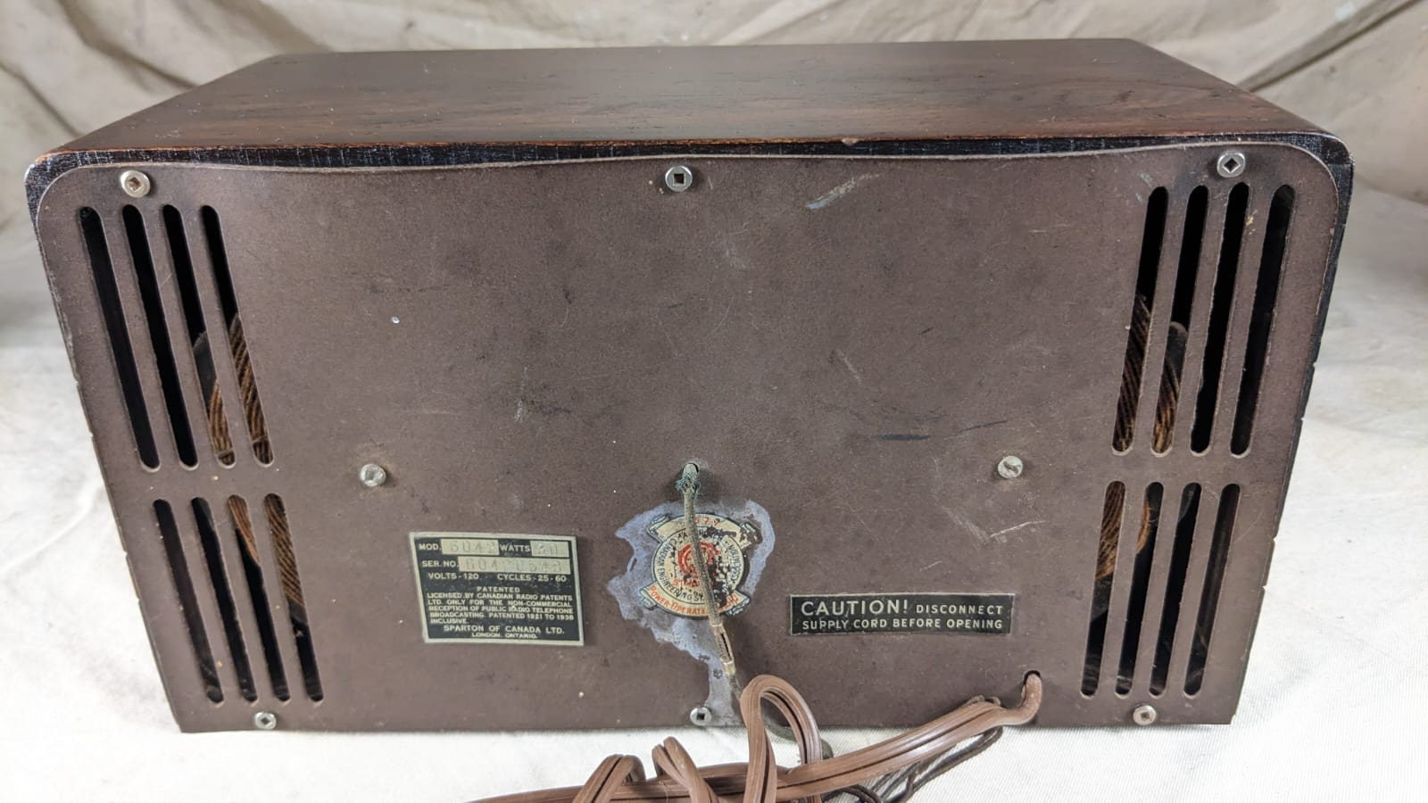 Striking Rare 1946 Sparton Model 6042 5 Tube Am Radio Receiver Mantle ...