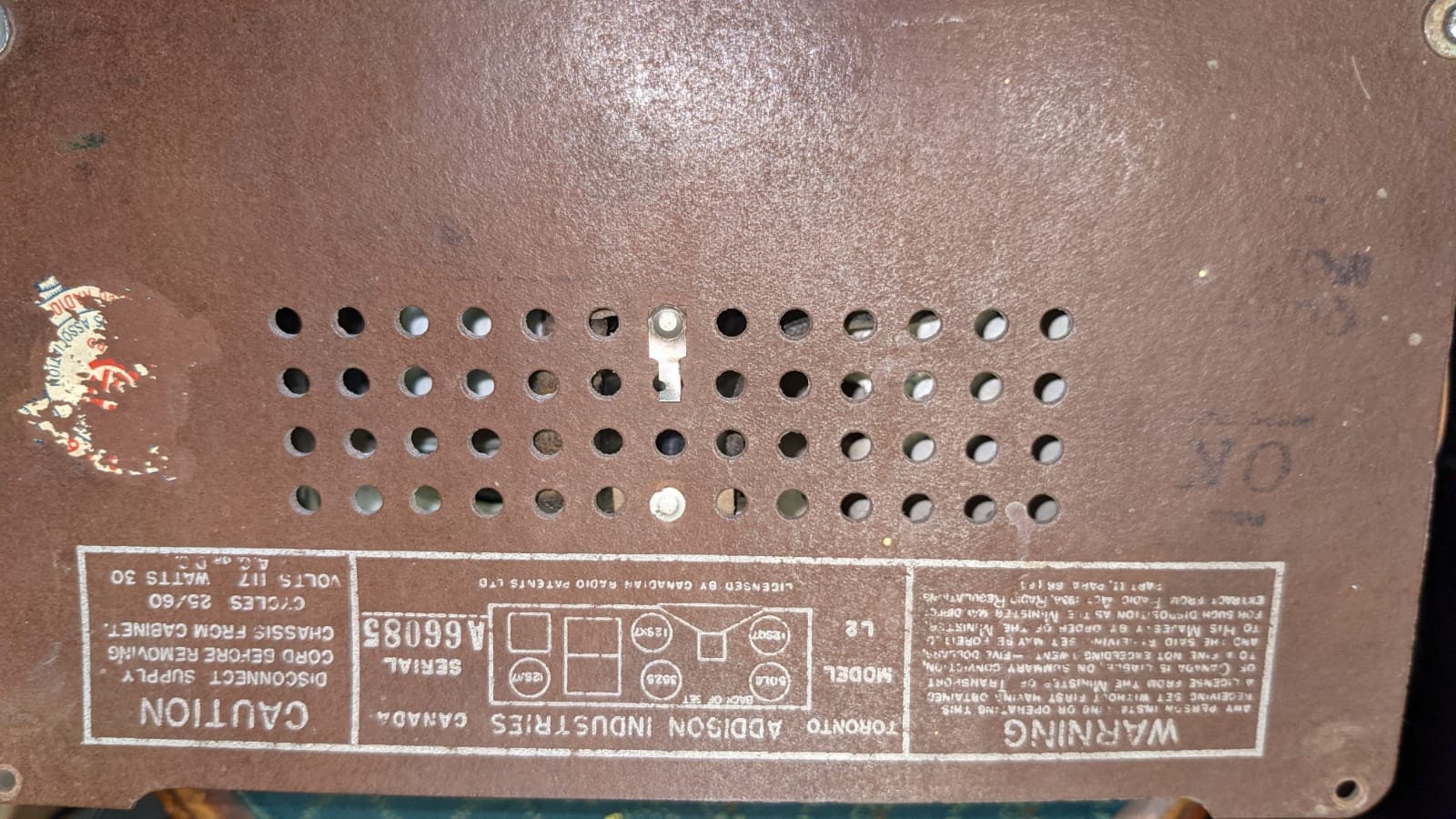 Beautiful Walnut Brown Addison Radio, 1947. - Etsy