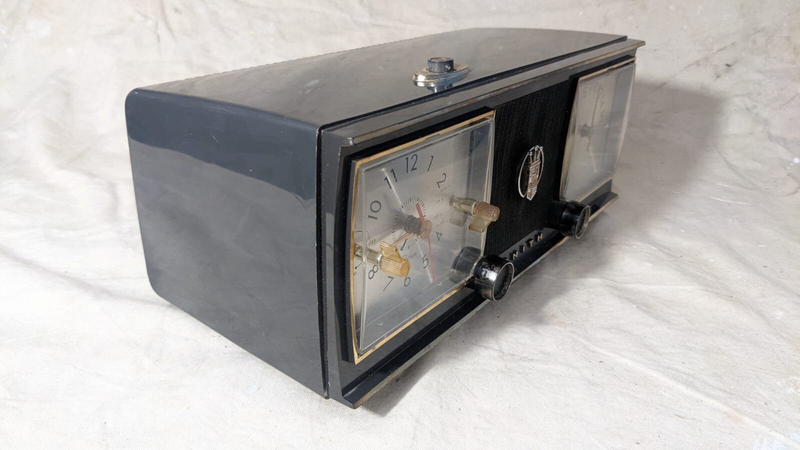 Vintage Zenith Clock Radio C624 Charcoal Gray 1959. - Etsy
