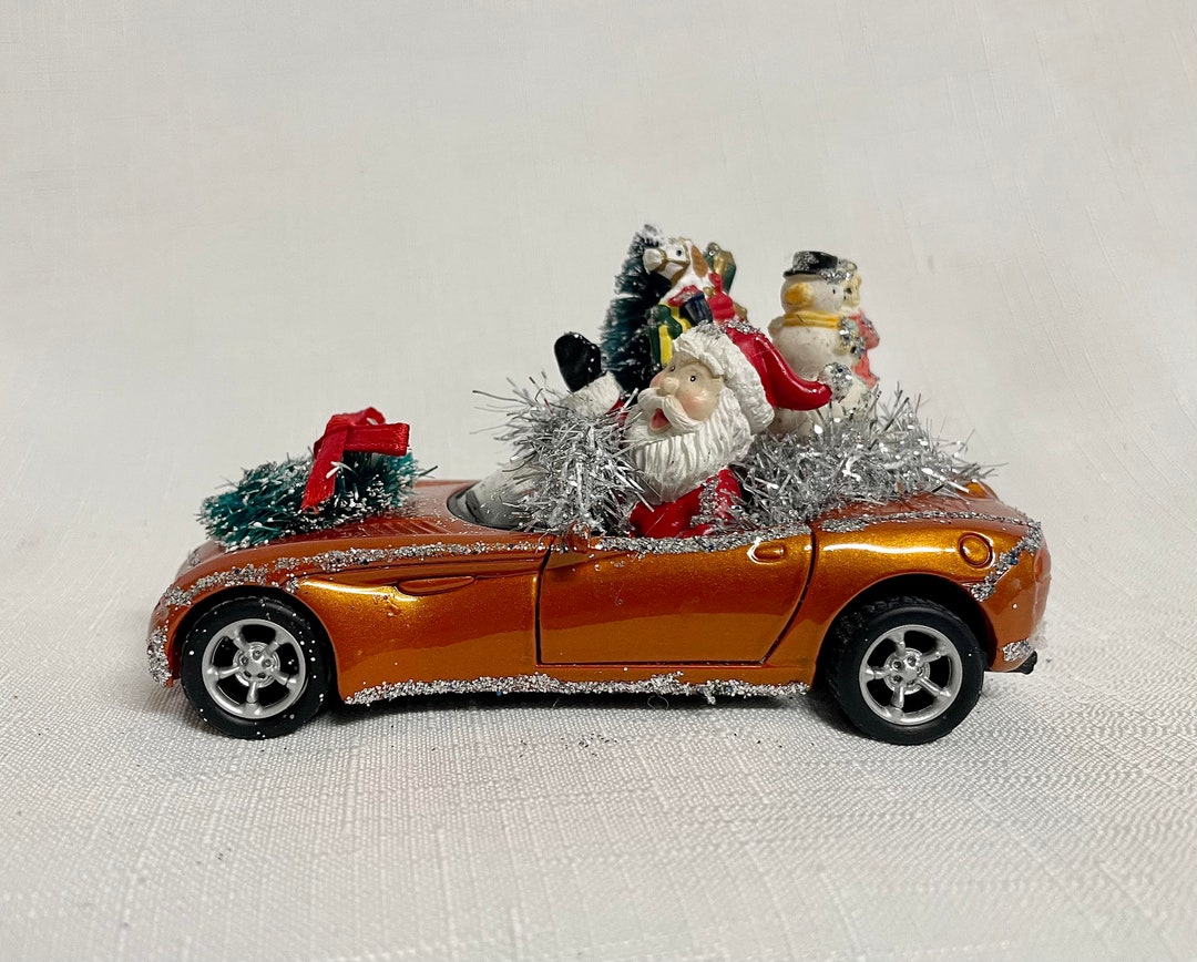 Cute Christmas Parade Mini Dodge Convertible Car With Santa Centerpiece ...