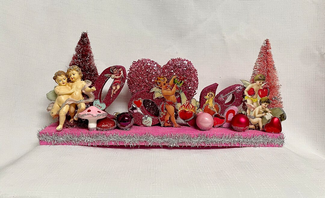 Vintage Romantic Valentine Love Cupid Centerpiece Sign Cupids ...