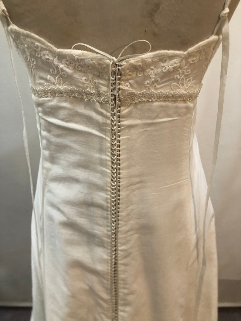 Vintage Modern Wedding Dress - Etsy