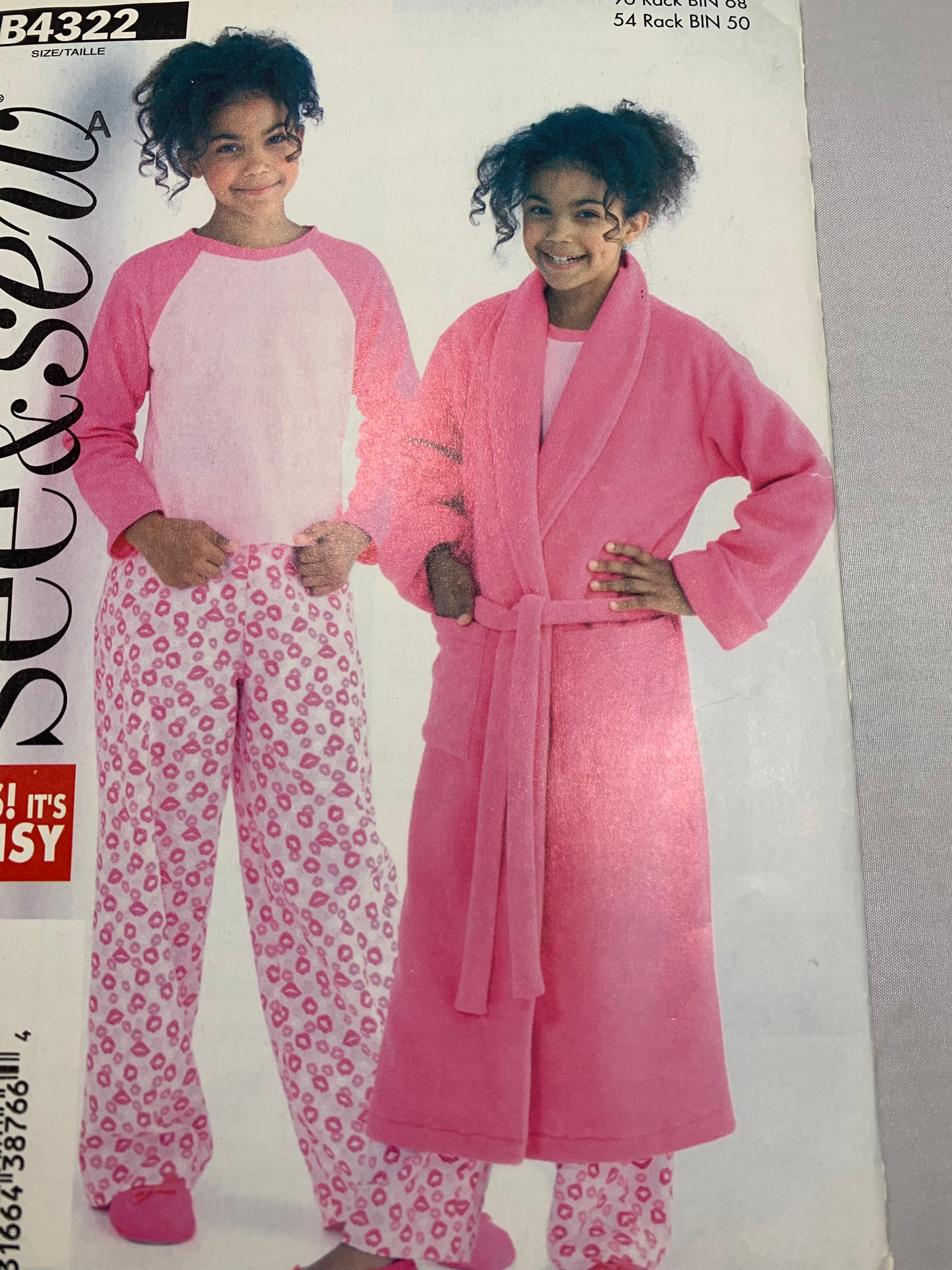 Pajama and Robe Not a PDF Sewing Pattern Size 7-16 Uncut and Factory ...
