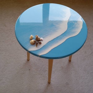 Round Resin Coastal Ocean Beach Side End Table, Unique Wooden Natural ...