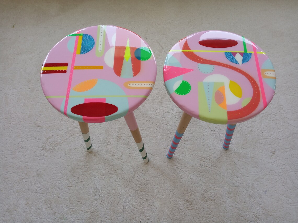 Unusual Pink Funky Colorful Round Side Resin Coffee Tables,geometric ...