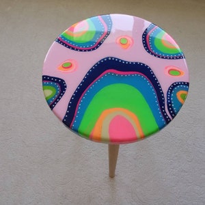 Vibrant Funky Groovy Epoxy Resin Side End Tables,colorful Rainbow Retro ...