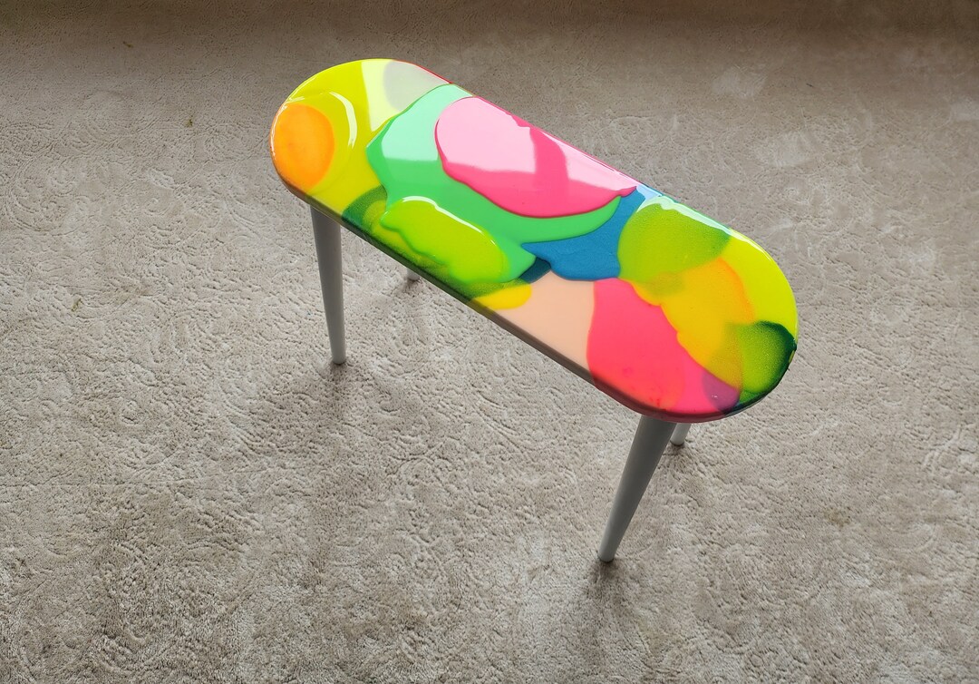 Unusual Pink Funky Colorful 3D Side Nesting Resin Coffee Tables ...