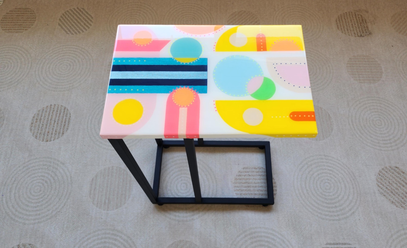 Memphis Milano Style Resin Couch Table: Pop Art C-shape Laptop Stand - Etsy