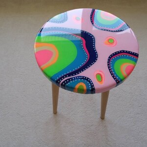 Vibrant Funky Groovy Epoxy Resin Side End Tables,colorful Rainbow Retro ...