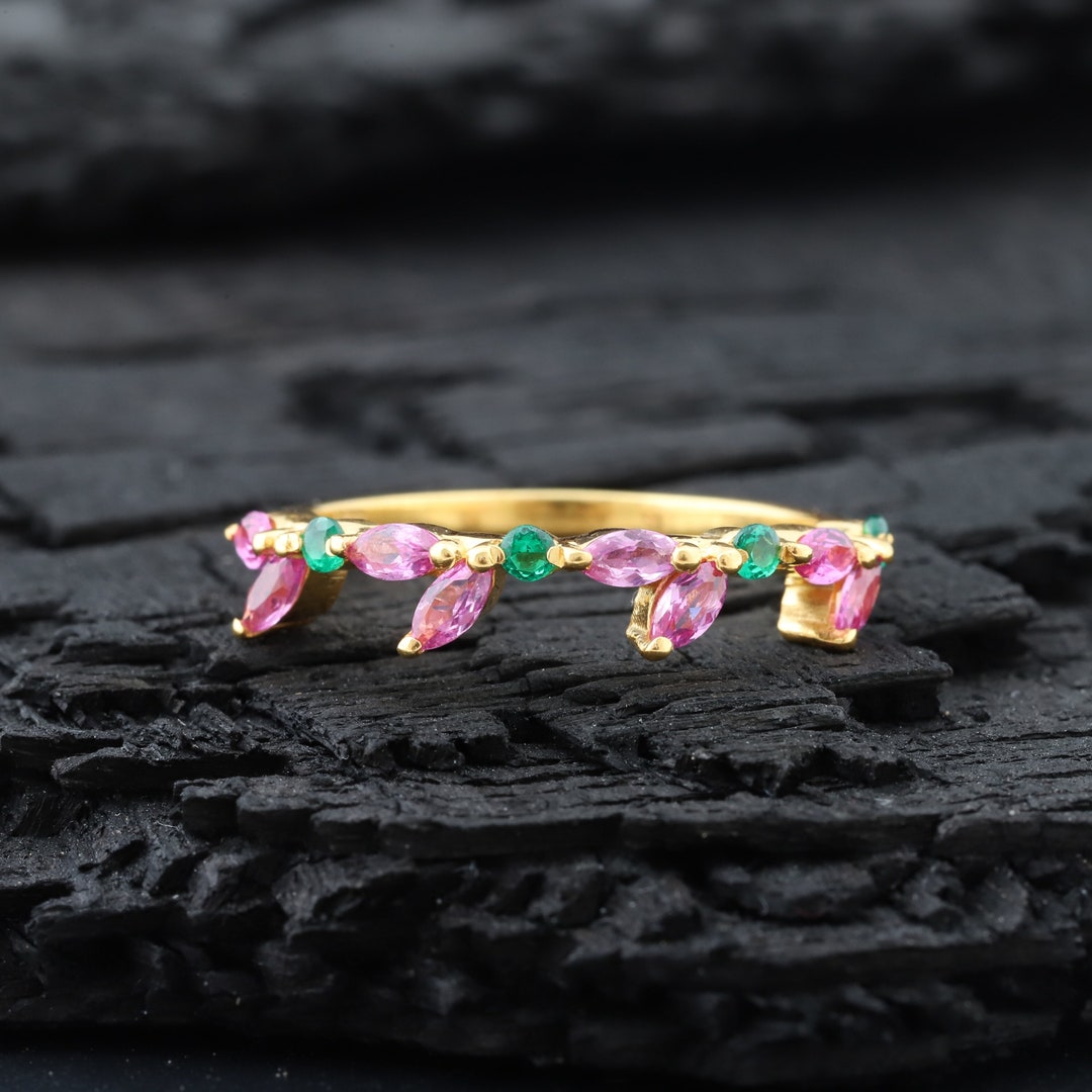 Vintage Pink Ruby Wedding Band Unique Women Bridal Promise Ring Round ...