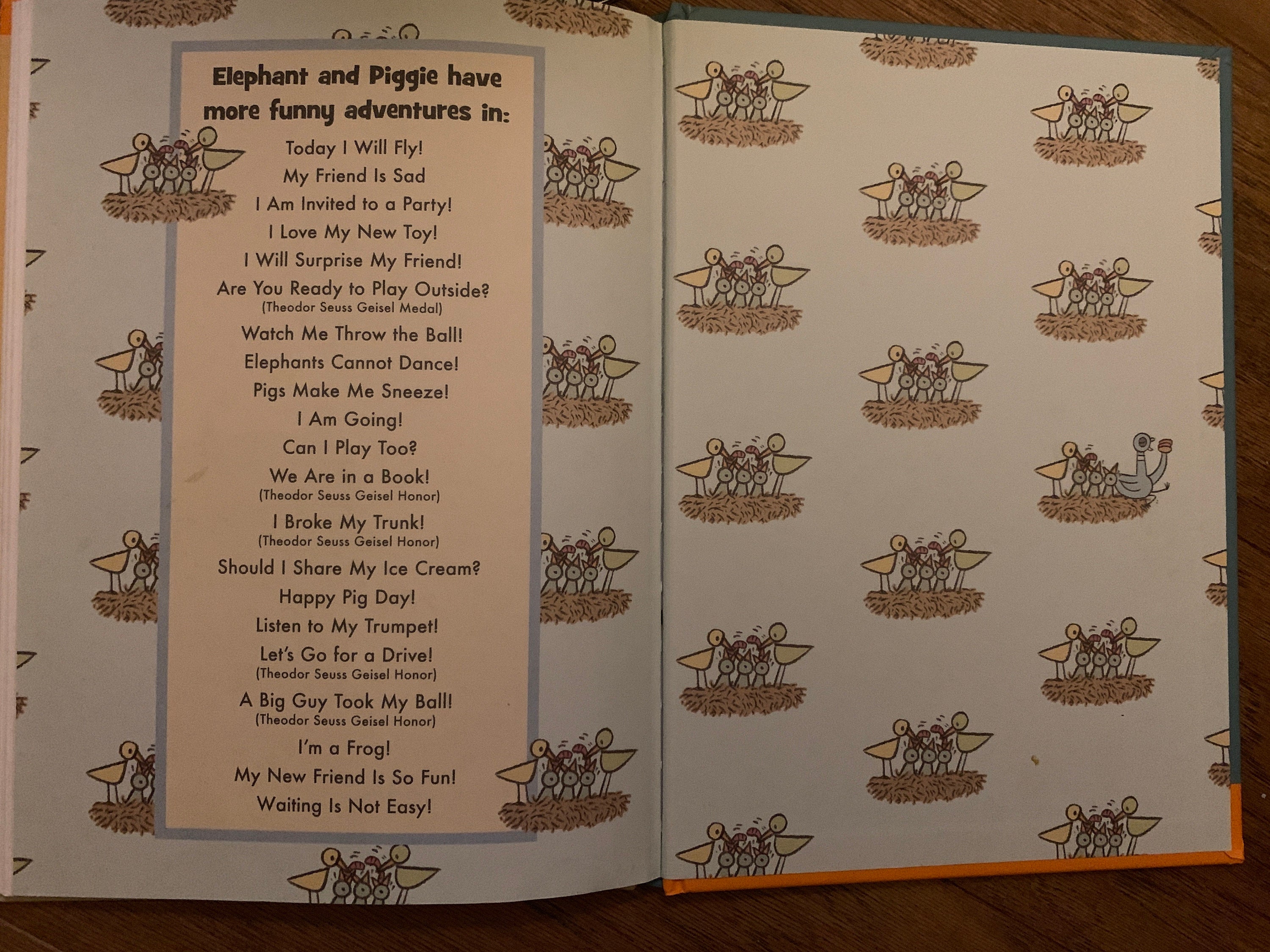 There's A Bird on Your Head FIRST EDITION Mo Willems an Elephant ...