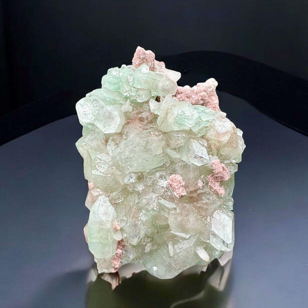 Rare Prismatic Green Apophyllite With Red Chalcedony Quartz Cluster - Etsy