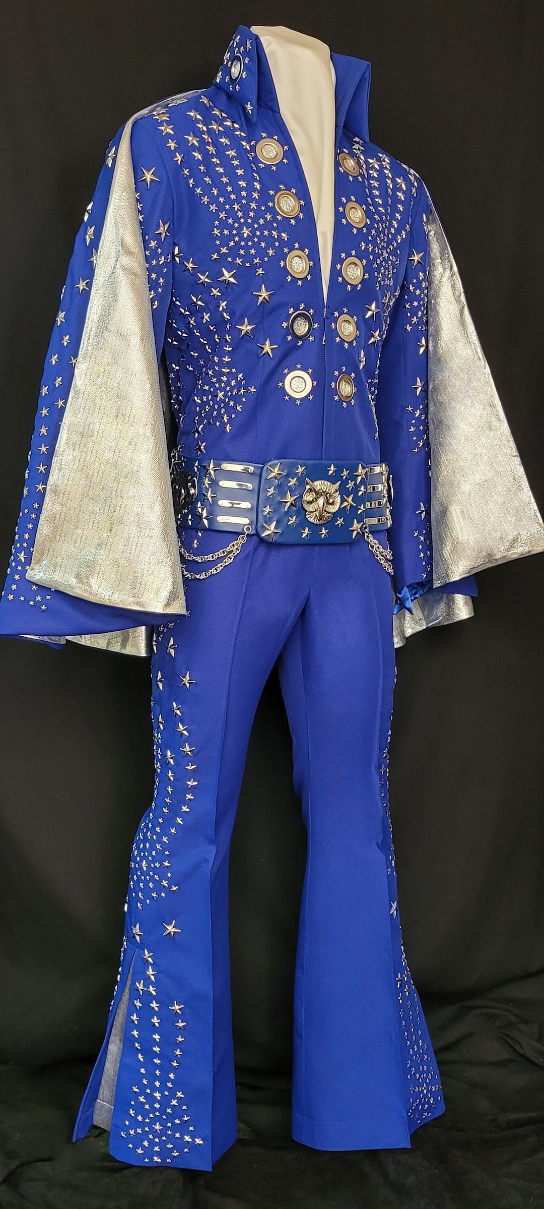 Elvis Presley Reproduction OWL Jumpsuit, Belt and Cape as Worn on Stage ...