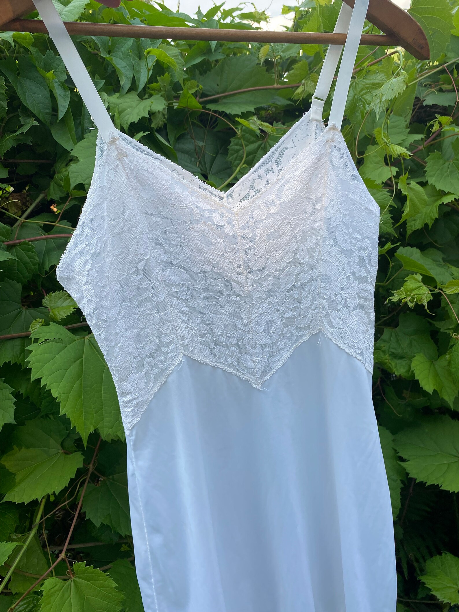 Vanity Fair White Tricot Nylon Floral Lace Bodice Slip Vintage Lingerie ...