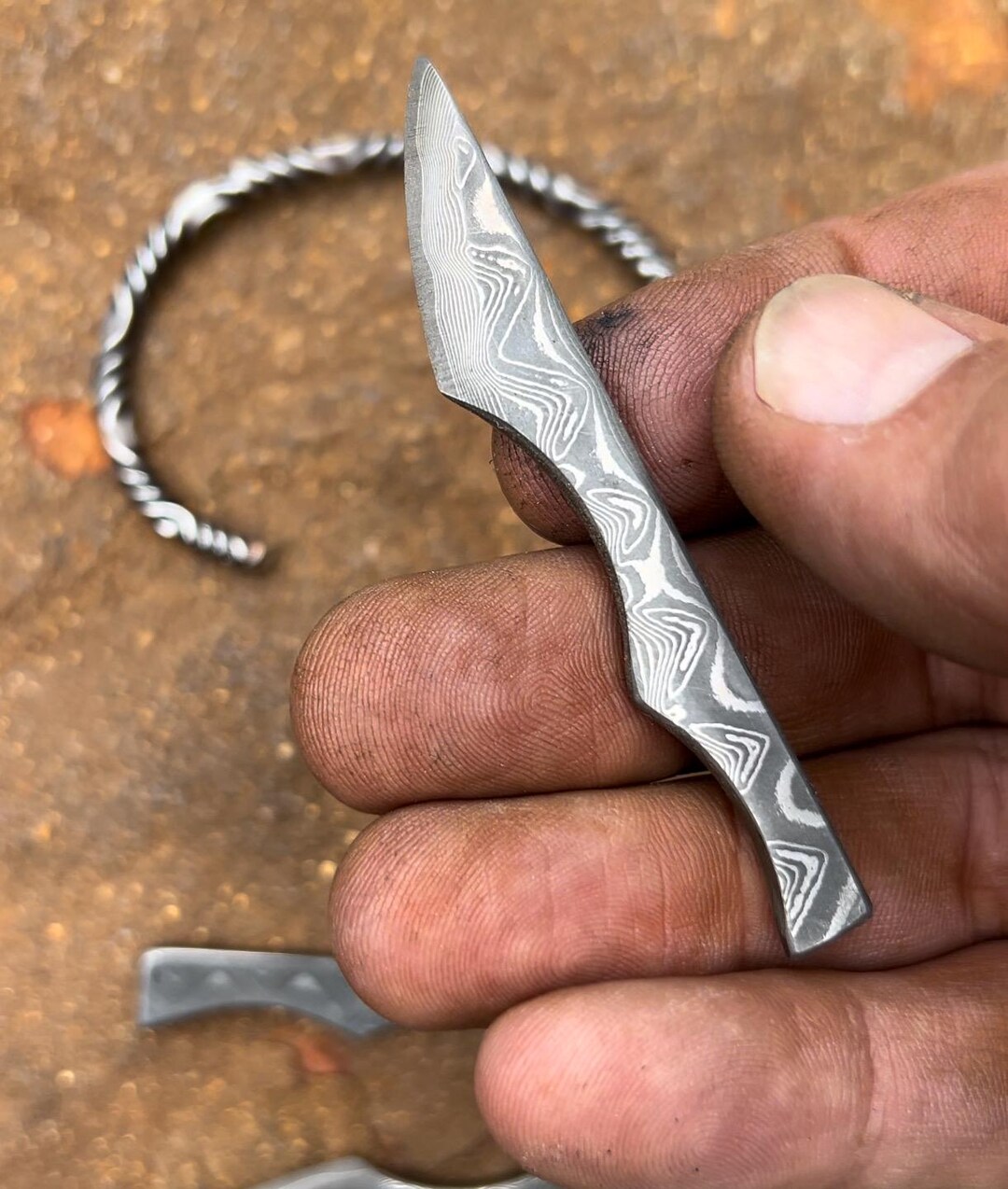 The GTFOM Hand Forged, Super Unique heart Damascus Hat Band Knife - Etsy
