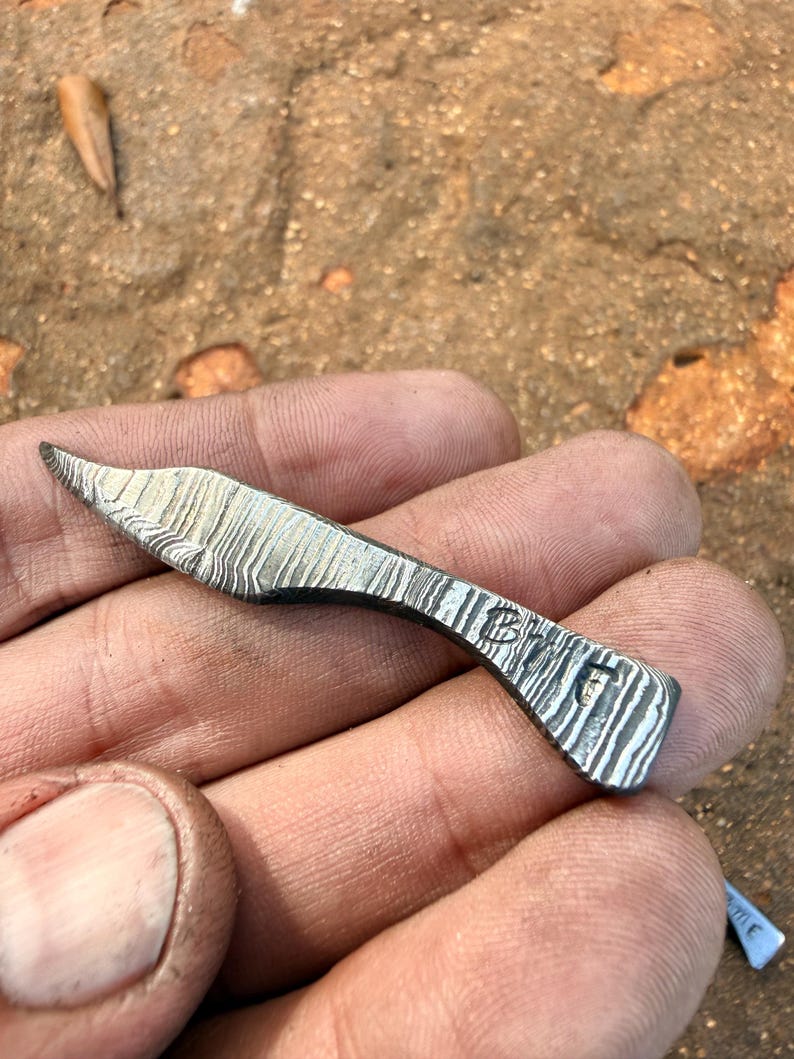 The “BMF” Hand Forged, Super Unique 62 Layer Damascus Hat Band Knife - Etsy