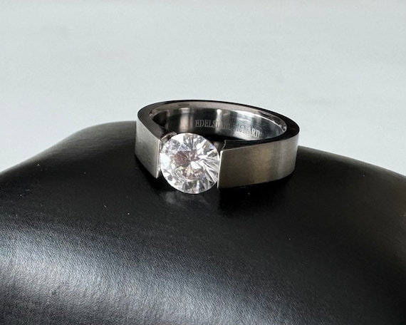 Stainless steel solitaire ring store