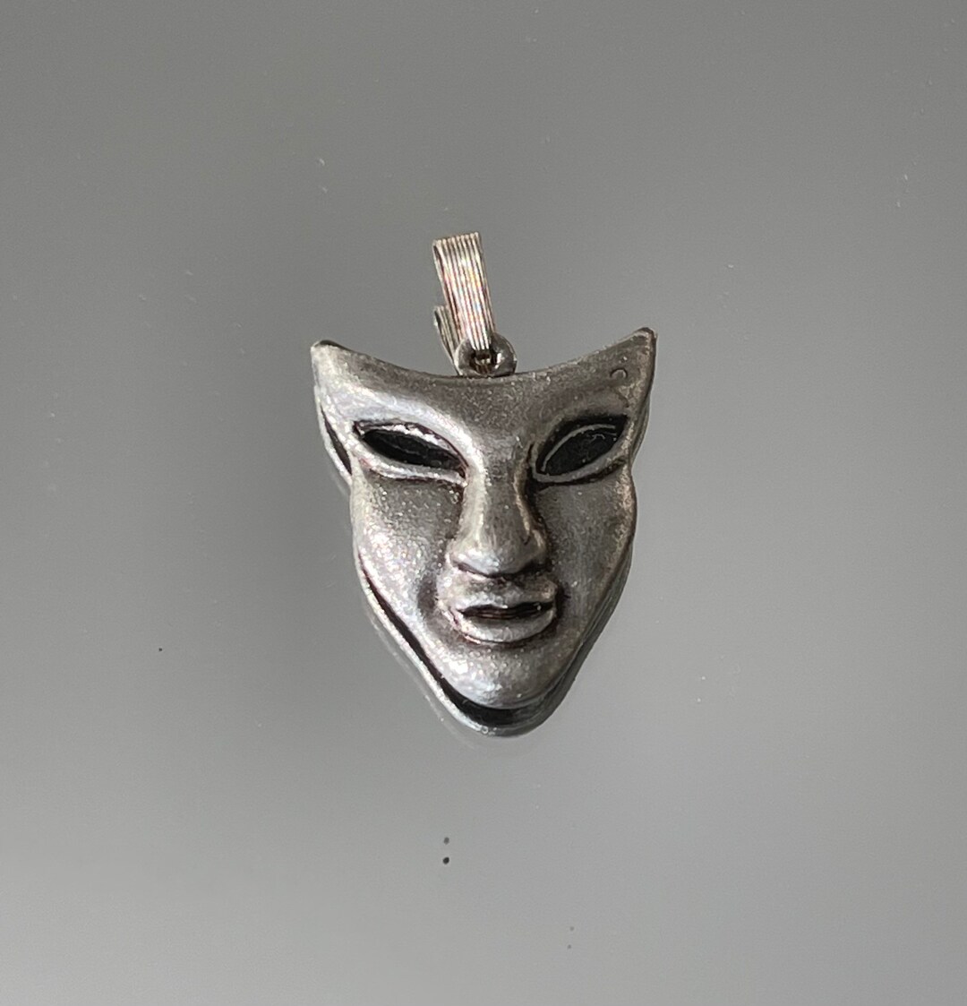 Unique Mase Pendant Silver Color Phantom! - Etsy