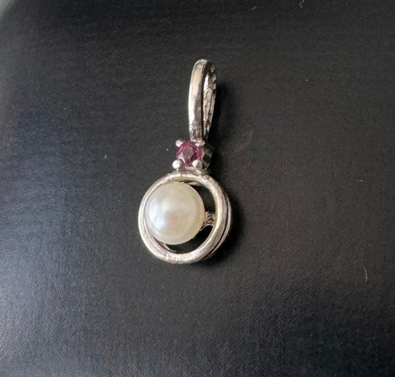 835 silver pendant with ruby and pearl! - Gem