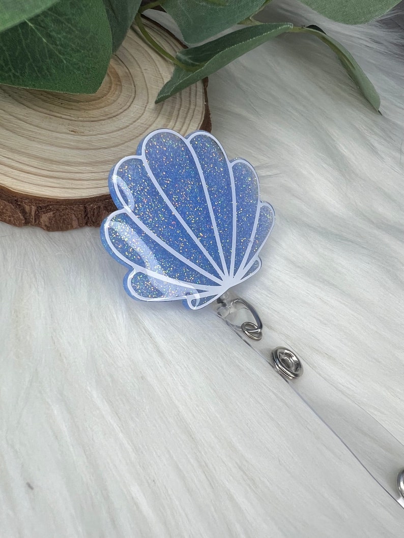 Summer Seashell Badge Reel--clamshell Badge Reel-summer Badge Reel ...