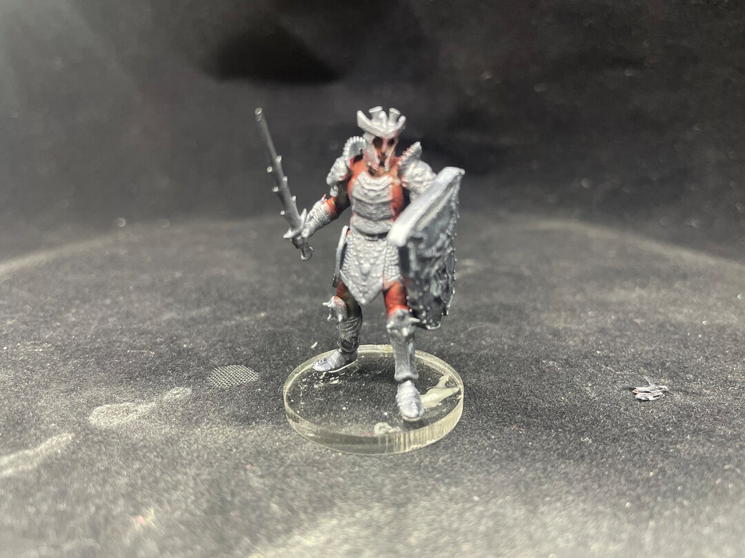 Helmed Horror, Miniature for Dungeons and Dragons by Mz4250 - Etsy