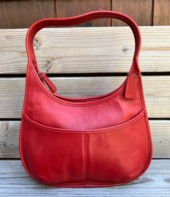 Coach red zip - Gem