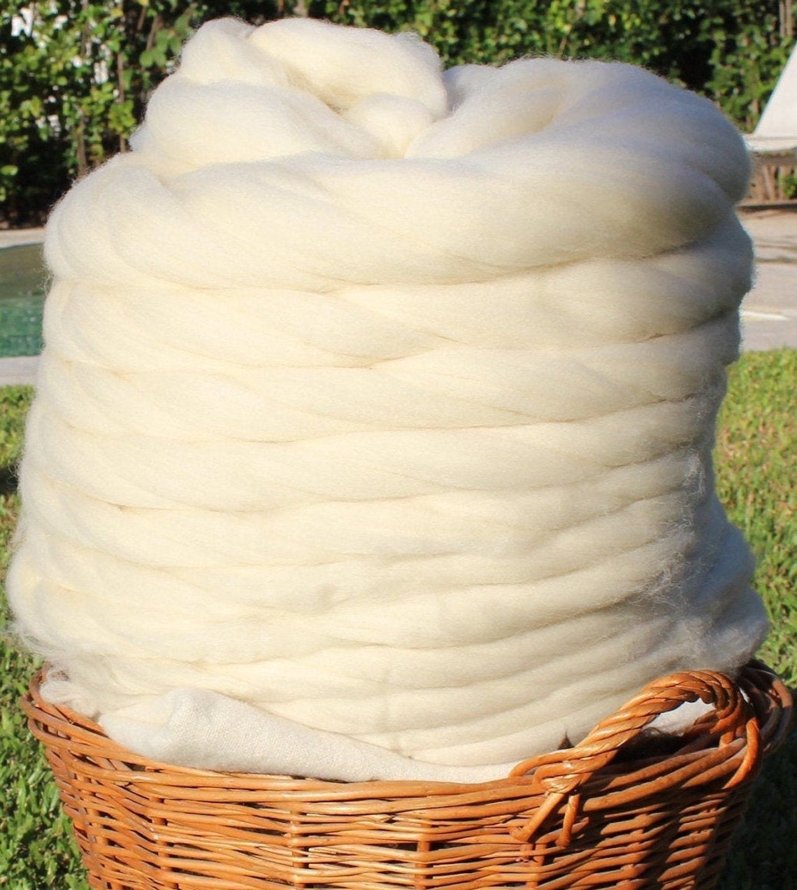4.4 Lb on Sale Wool Roving Roll Un-dyed White Wool Top Fiber - Etsy