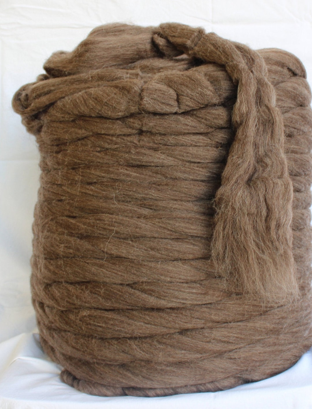 22lb Wholesale Wool Roving, (10kg)roll Natural Brown Un-dyed Wool Top ...