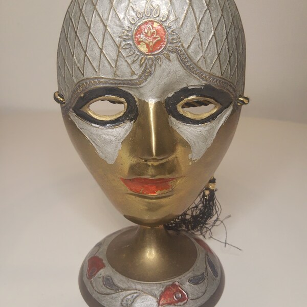 5’ Mask Display Stand - Etsy