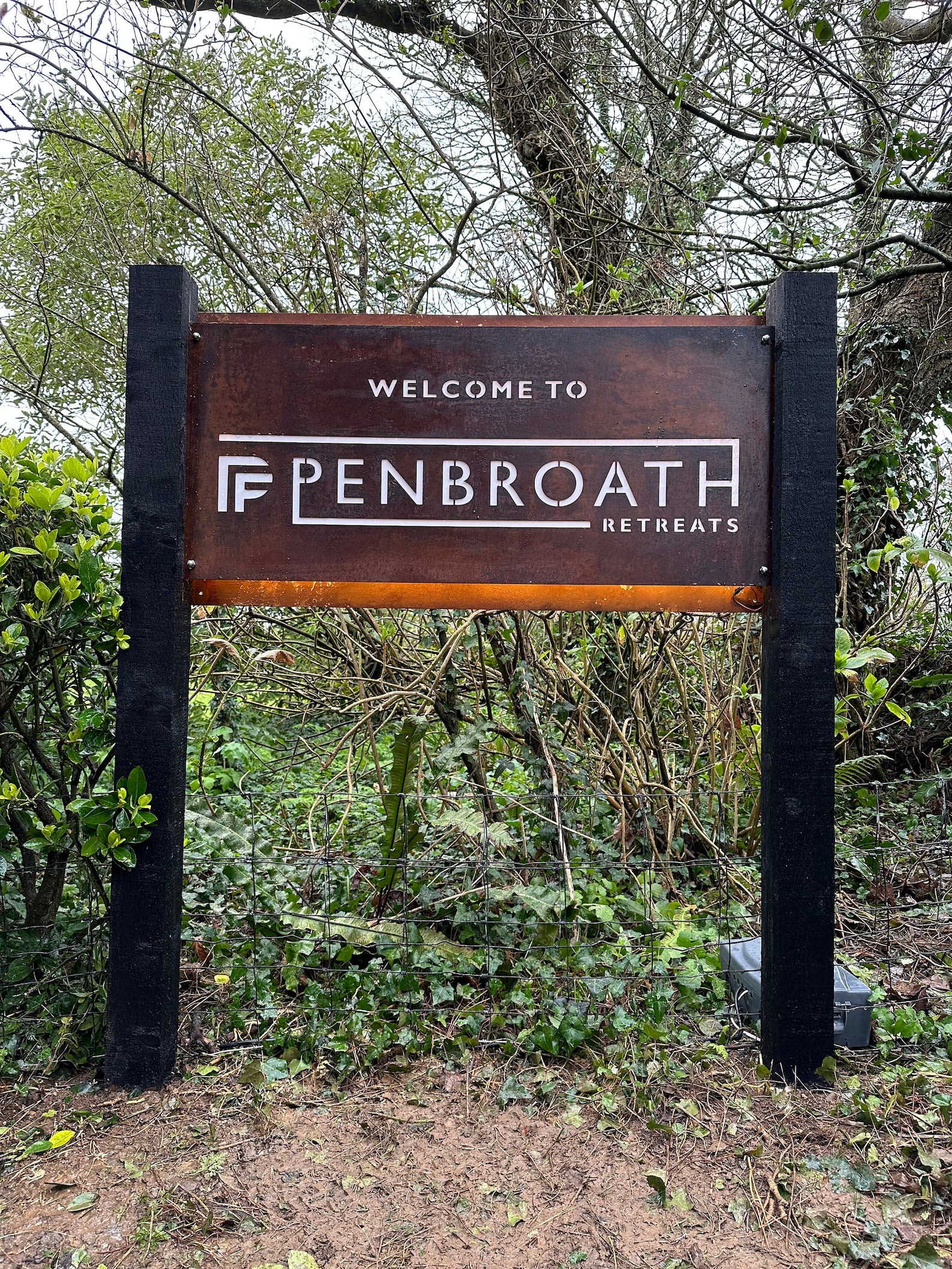 CORTEN rusted Steel LED Backlit Sign Backlit Business - Etsy Canada