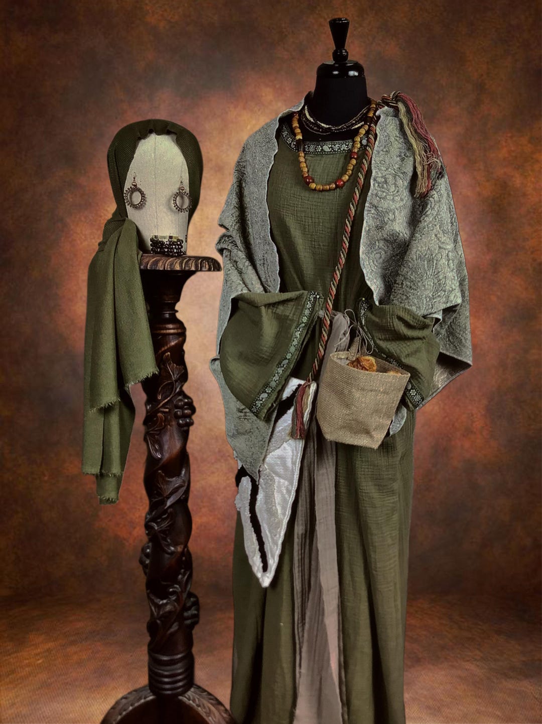 36 Custom Order - the Chosen Costume - Etsy