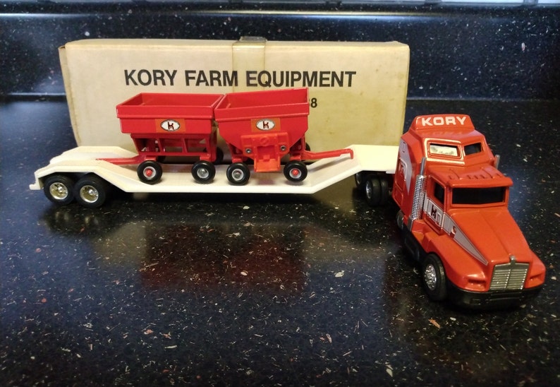 Ertl Die Cast 1/64 Scale Kory Farm Equipment #9281UO - Central Tractor ...