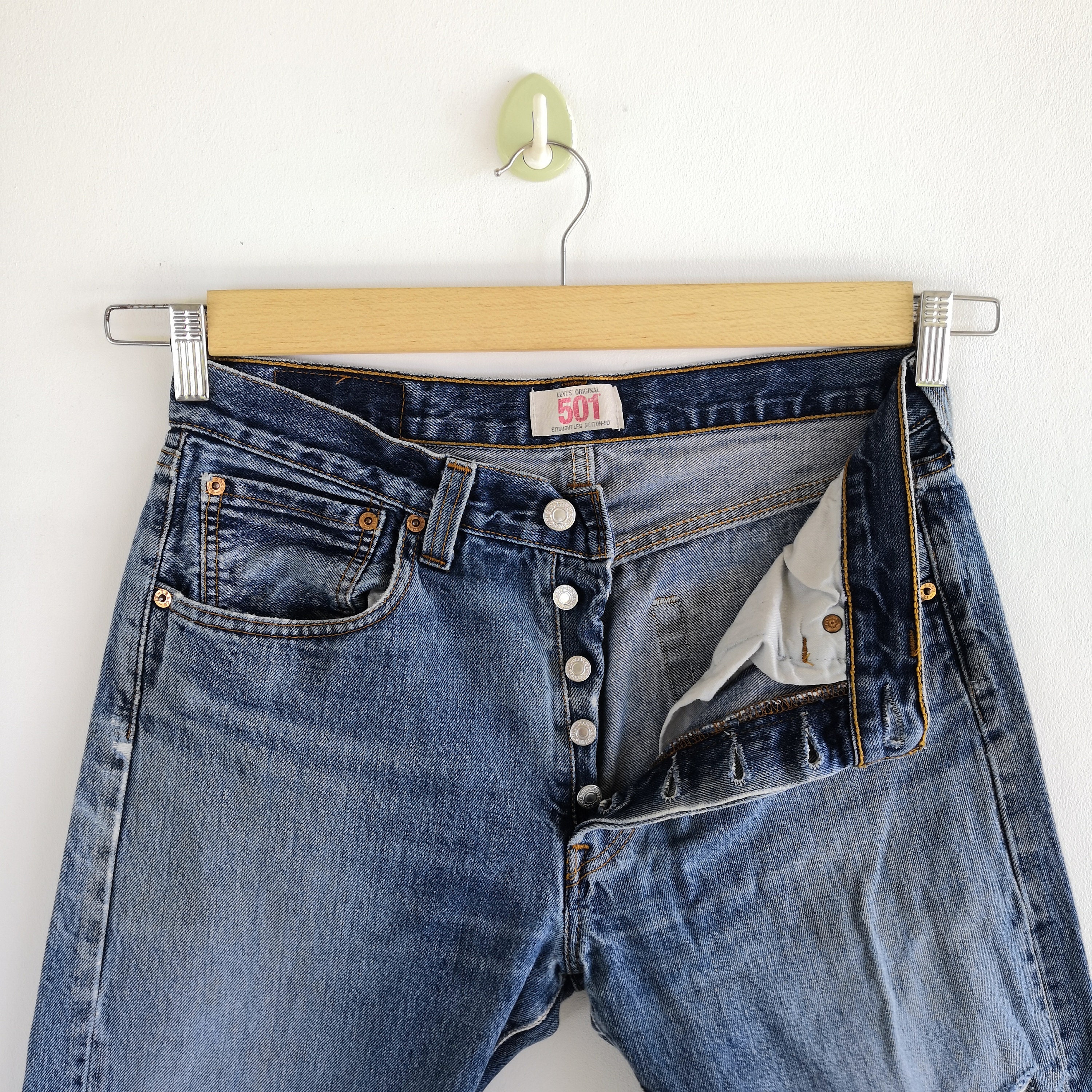 W30 Vintage Levi's 501 Light Wash Jeans 90s Levis Womens W30 Vintage Levi's 501 Light Wash Jeans 90s Levis Womens
