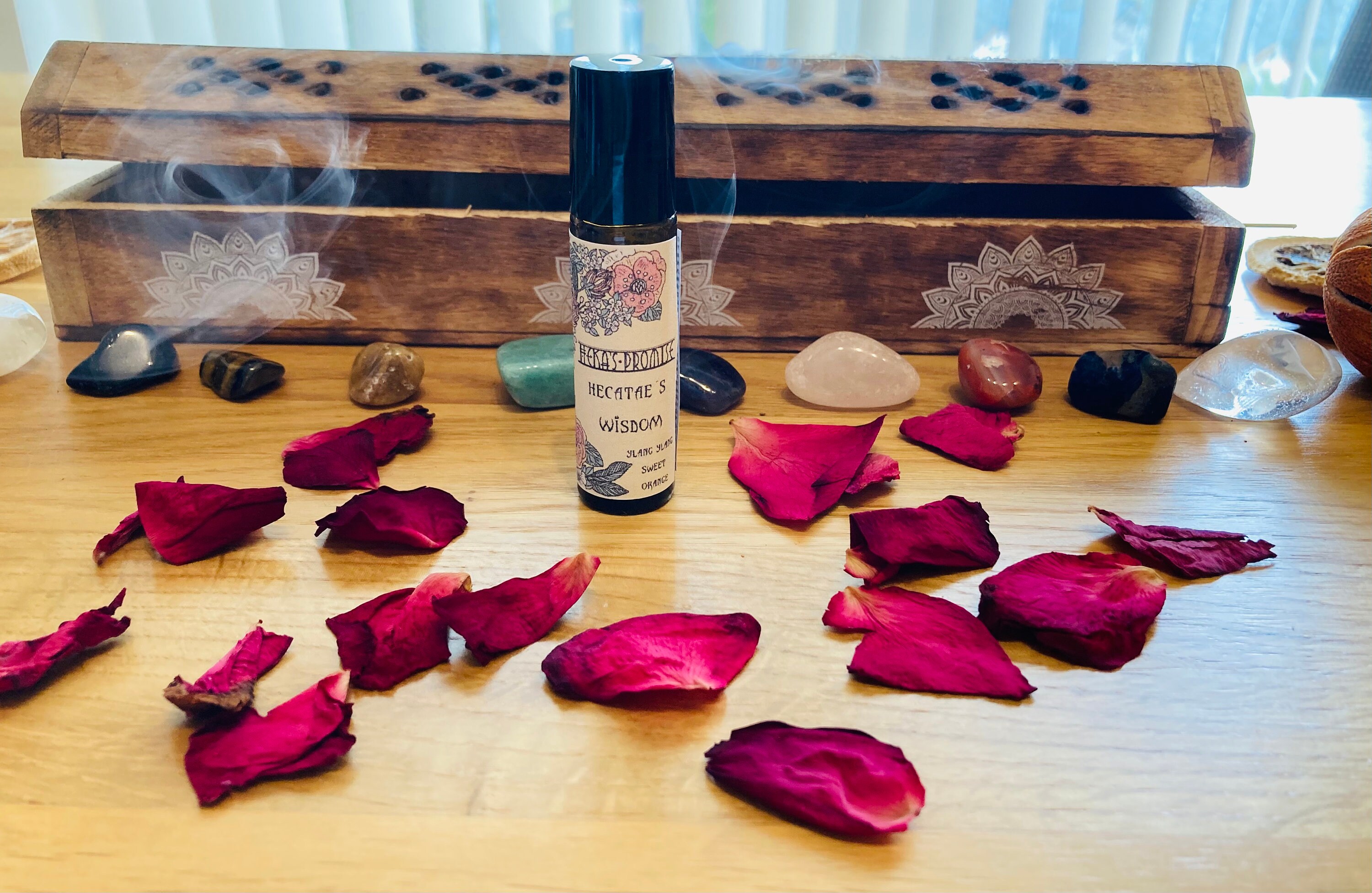 Hecatae's Wisdom. Essential Oil Blend For Letting Go. | Etsy