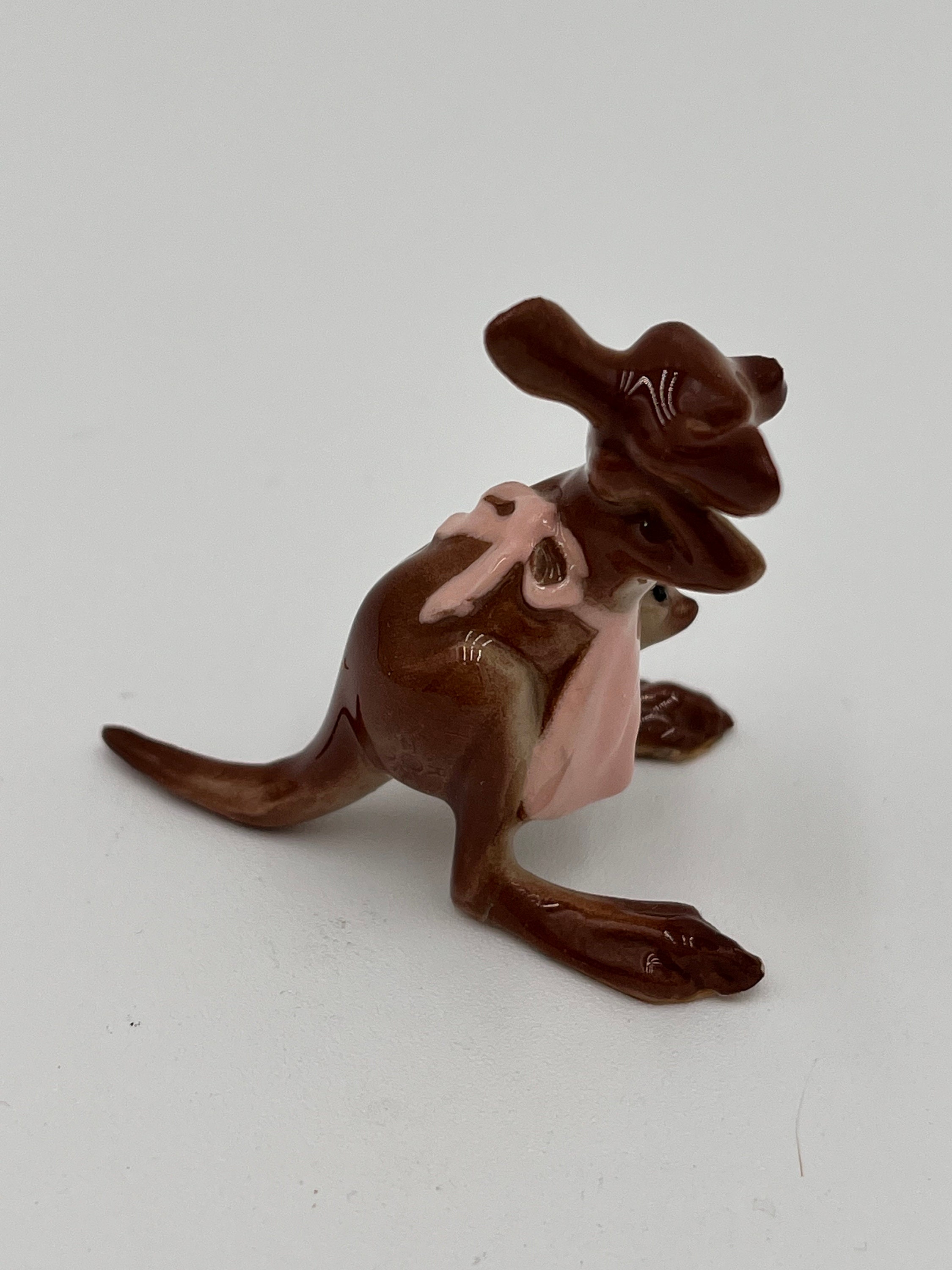 Hager Renaken Kangaroo With Joey Figurine (chip) - Etsy