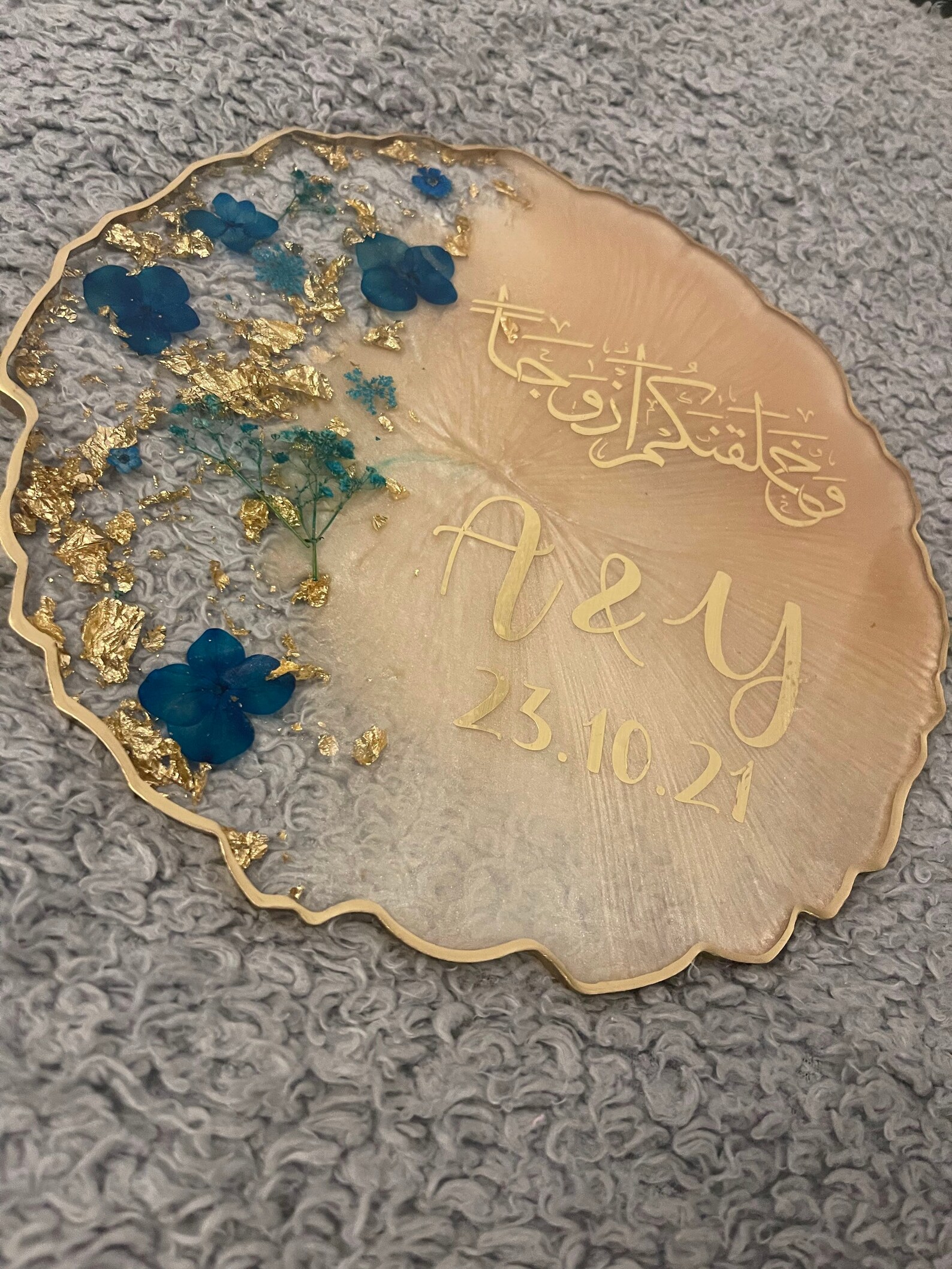 Round Custom Resin Ring Plate With Two Ring Holders Nikkah - Etsy UK