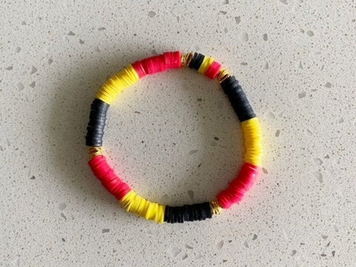 Aboriginal Bracelet Koori Murri NAIDOC Heishi Bracelet | Etsy
