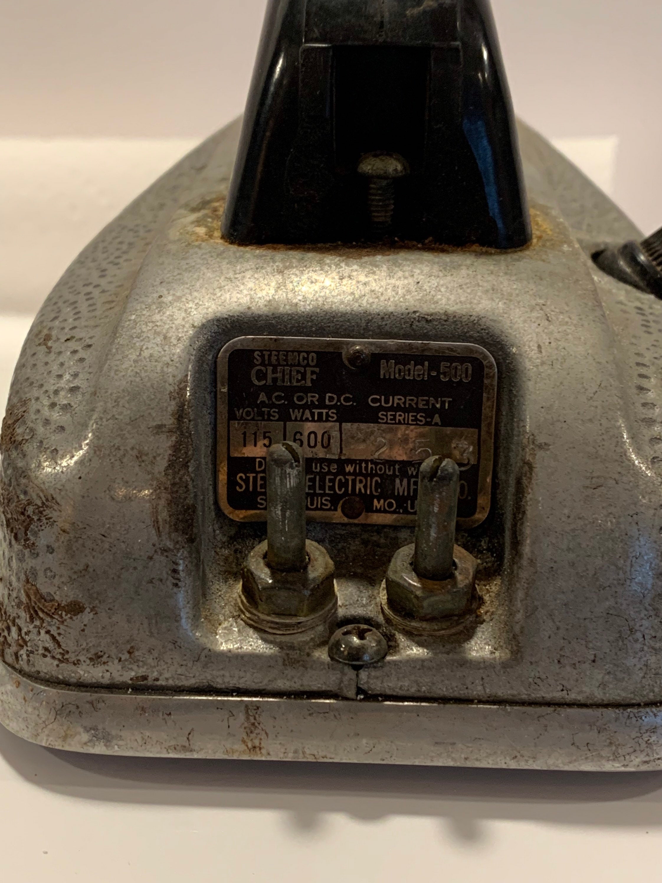 Rare Vintage Steam Iron Steemco Chief Model 500, 115 Volts, 600 Watts ...