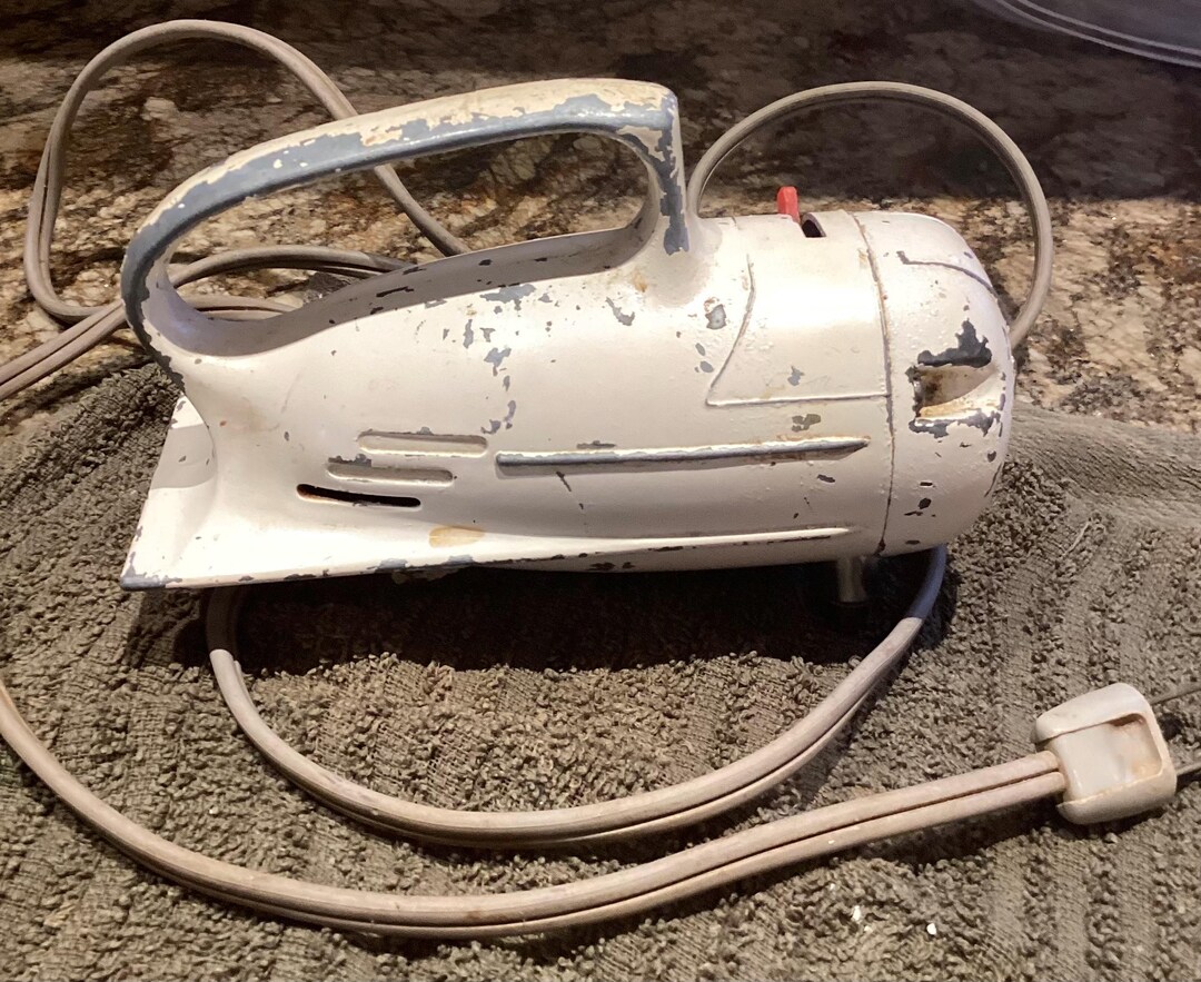 Vintage White Hand Mixer With Atomic Wings or Fins, 1940s Rocket Shaped ...